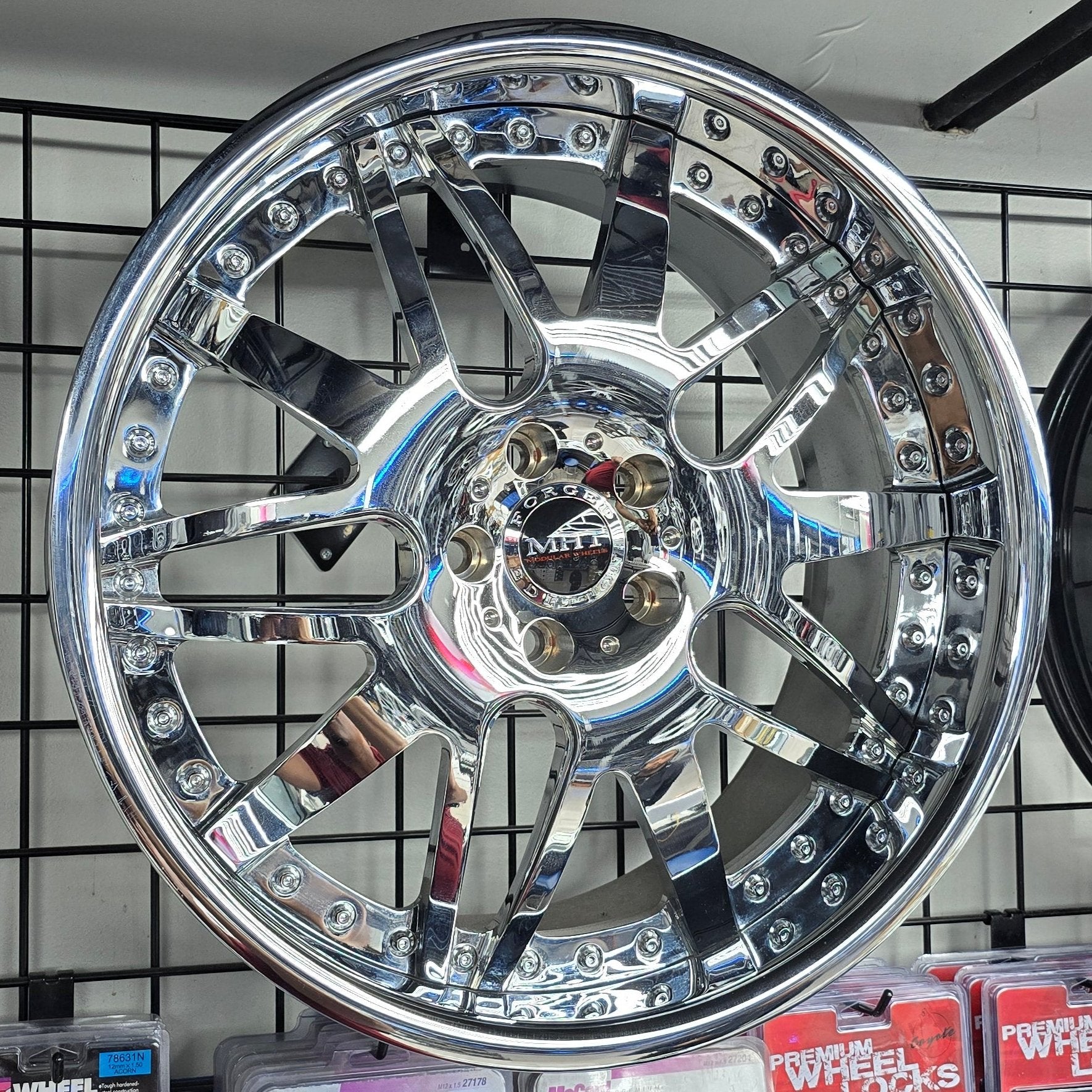 19" MHT NEWPORT CHROME STAGGERED 2-PIECE 5X108 JAGUAR XF XJ XJL F-PACE – Rim Source